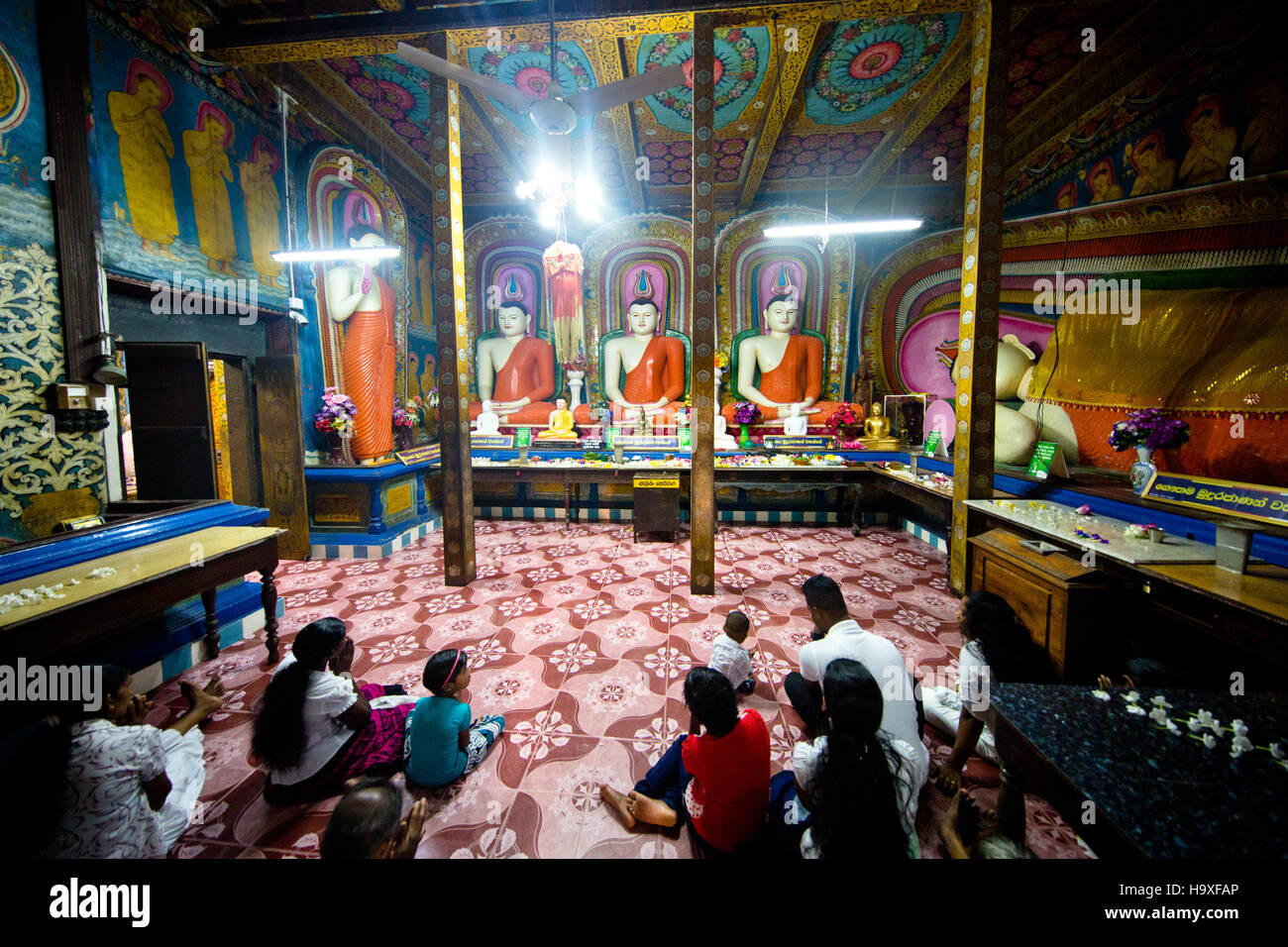 Kande vihara hi-res stock photography and images - Alamy