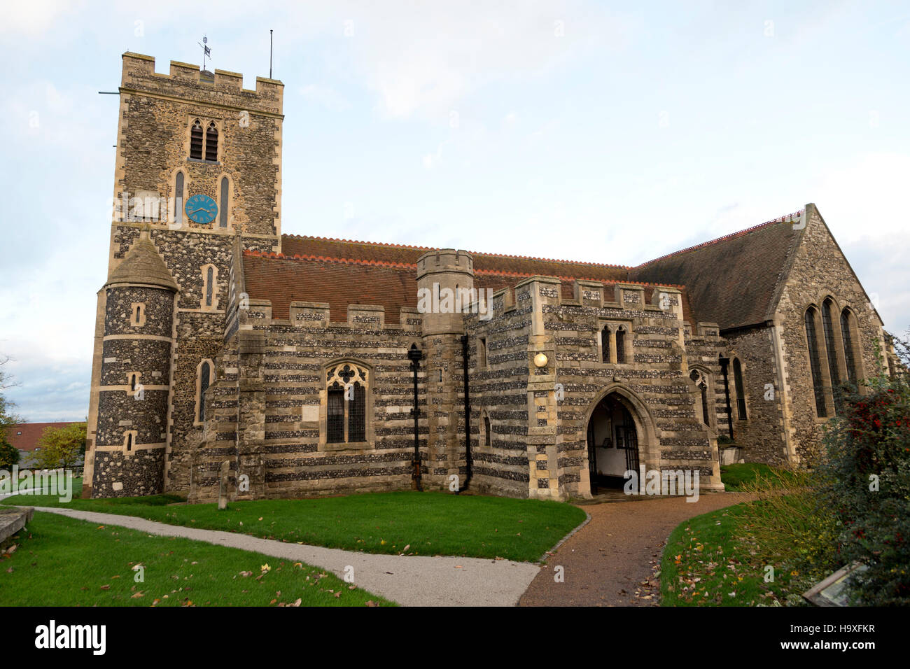 St Helen's Church Cliffe, Kent Stock Photo - Alamy