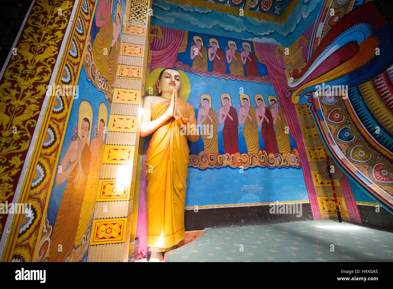 Galagoda Sailathalaramaya Temple Karandeniya Stock Photo - Alamy