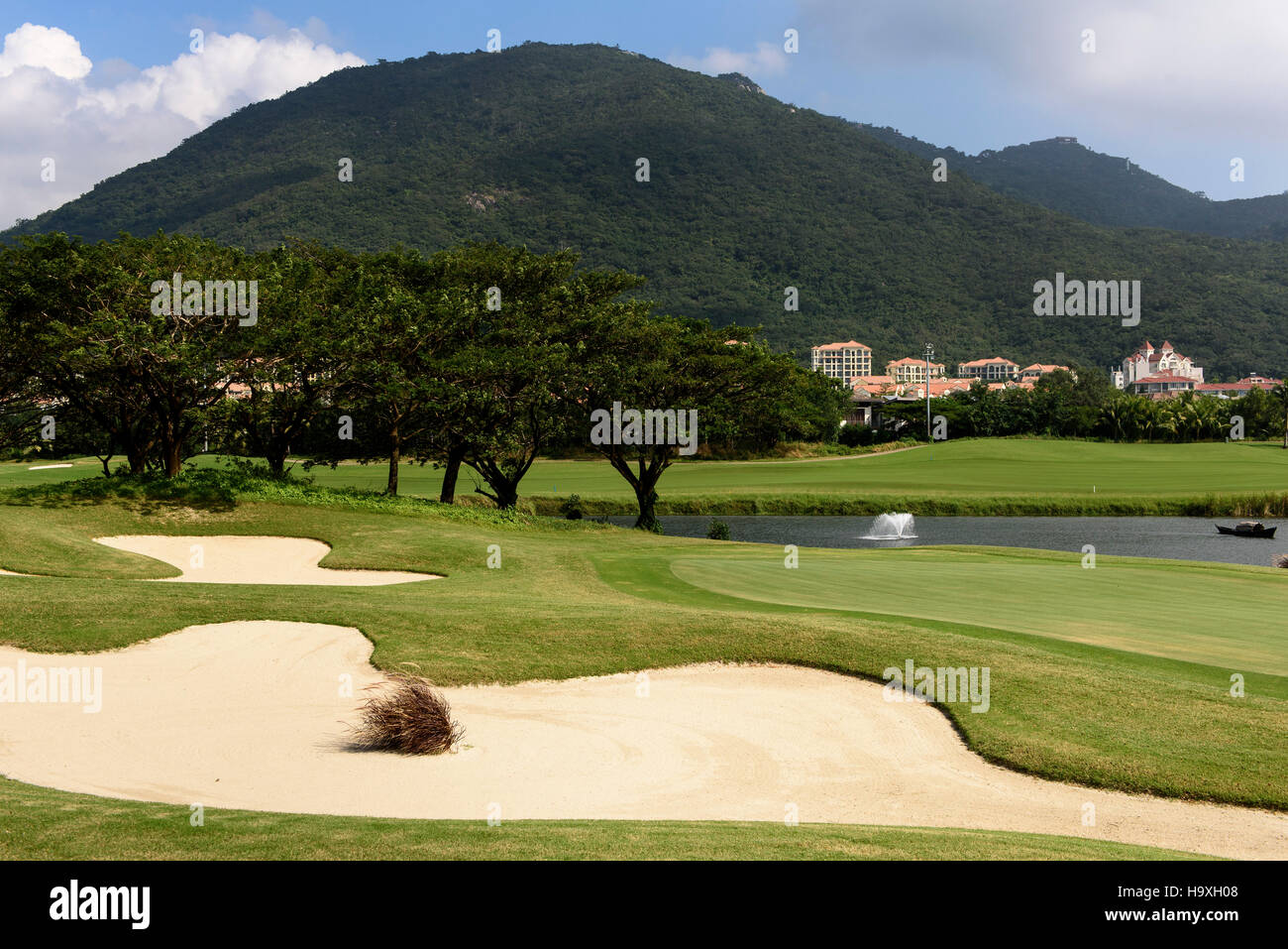 Yalong bay golf hi-res stock photography and images - Alamy