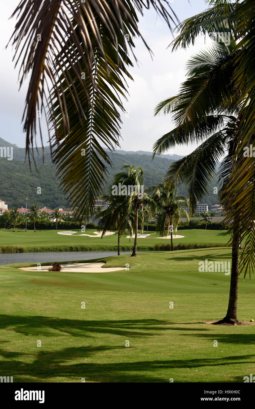 Yalong bay golf hi-res stock photography and images - Alamy