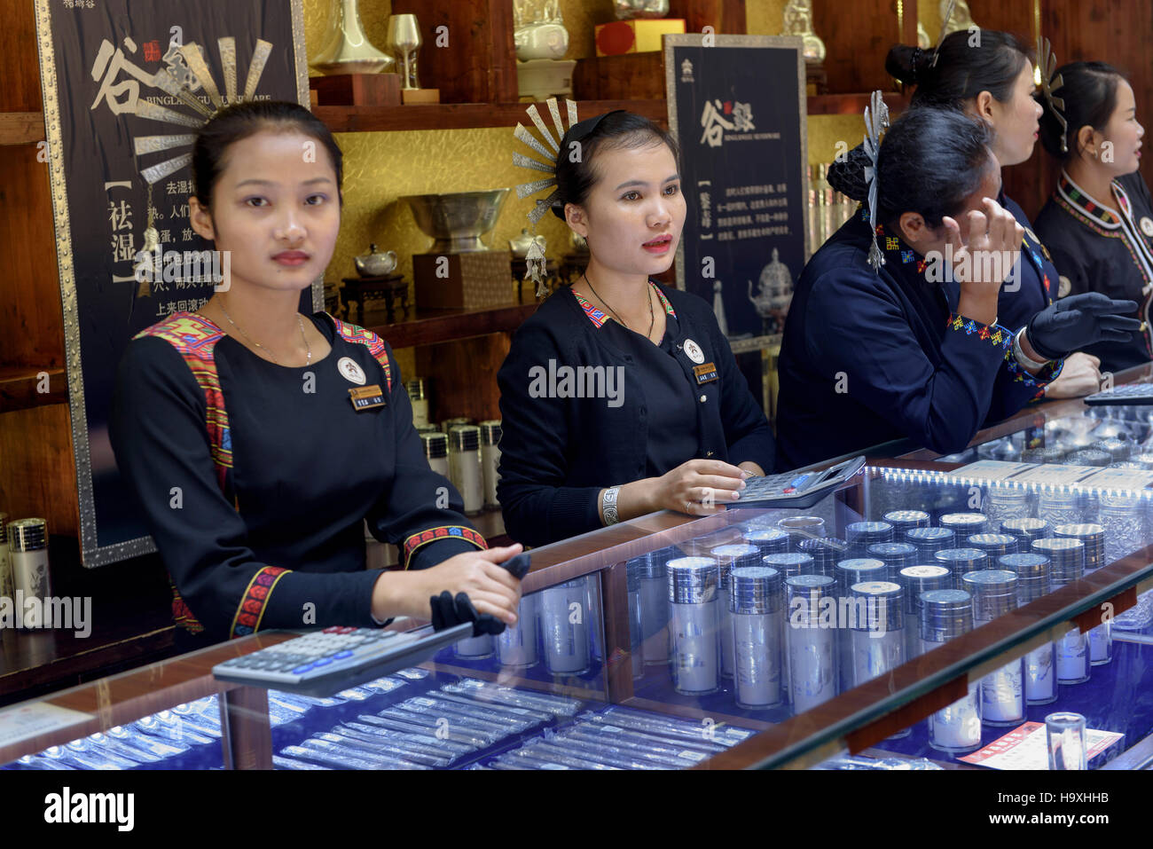 Sale of silver jewellery, Village Binlang of Li and Miao minorities ...