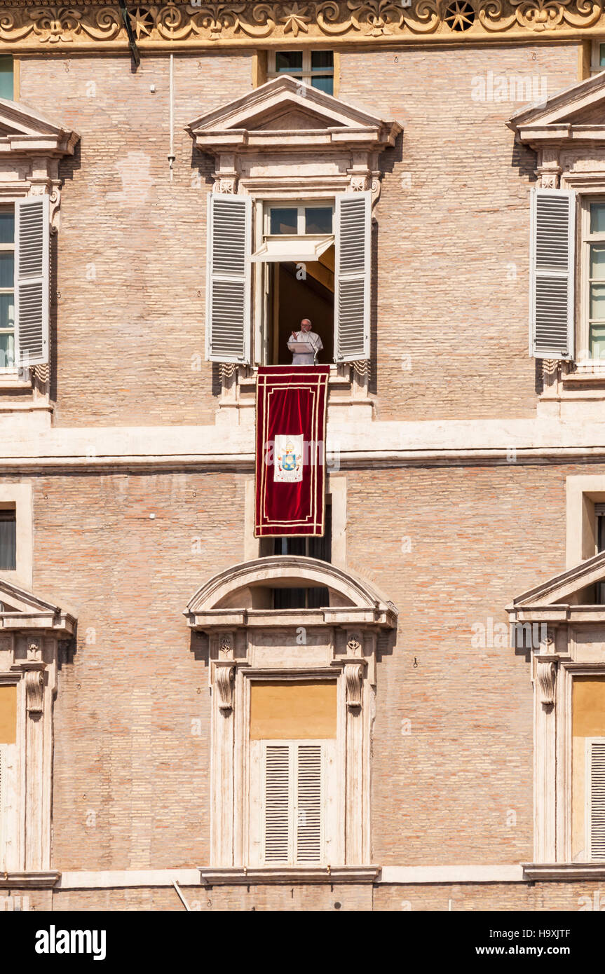 Pope Angelus at Vatican Stock Photo - Alamy