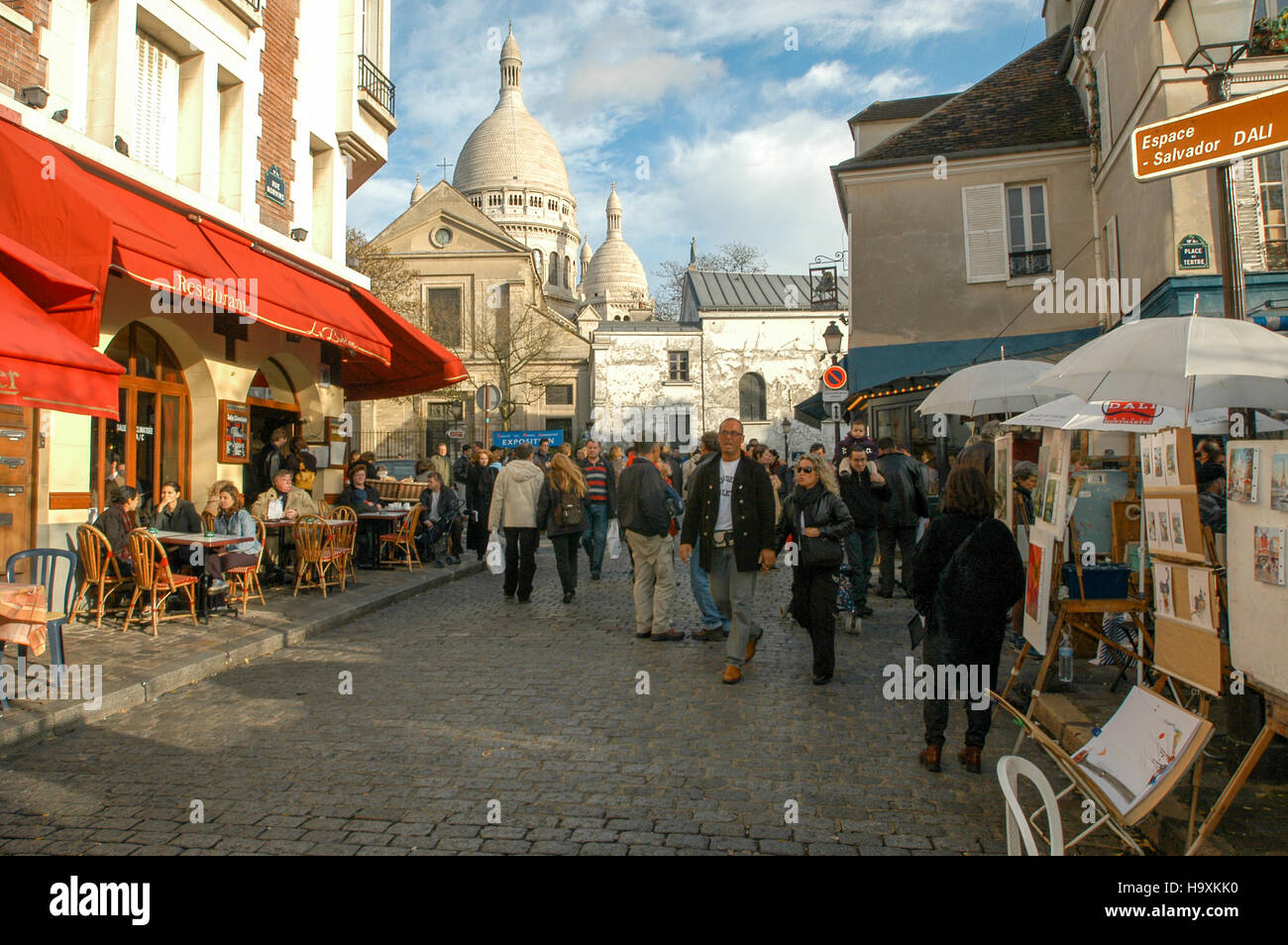 Paris, France - 3 November 2002: People shopping at the market of ...