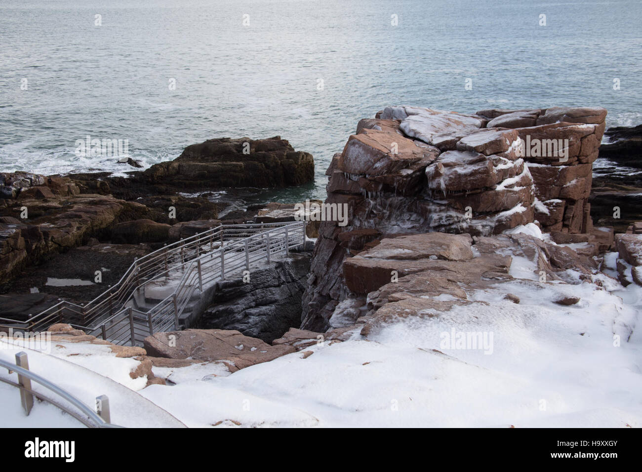 Kristi Rugg captures the beauty of Thunder Hole during winter at Acadia ...