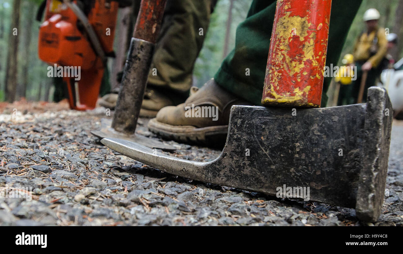 Big windy fire hi-res stock photography and images - Alamy