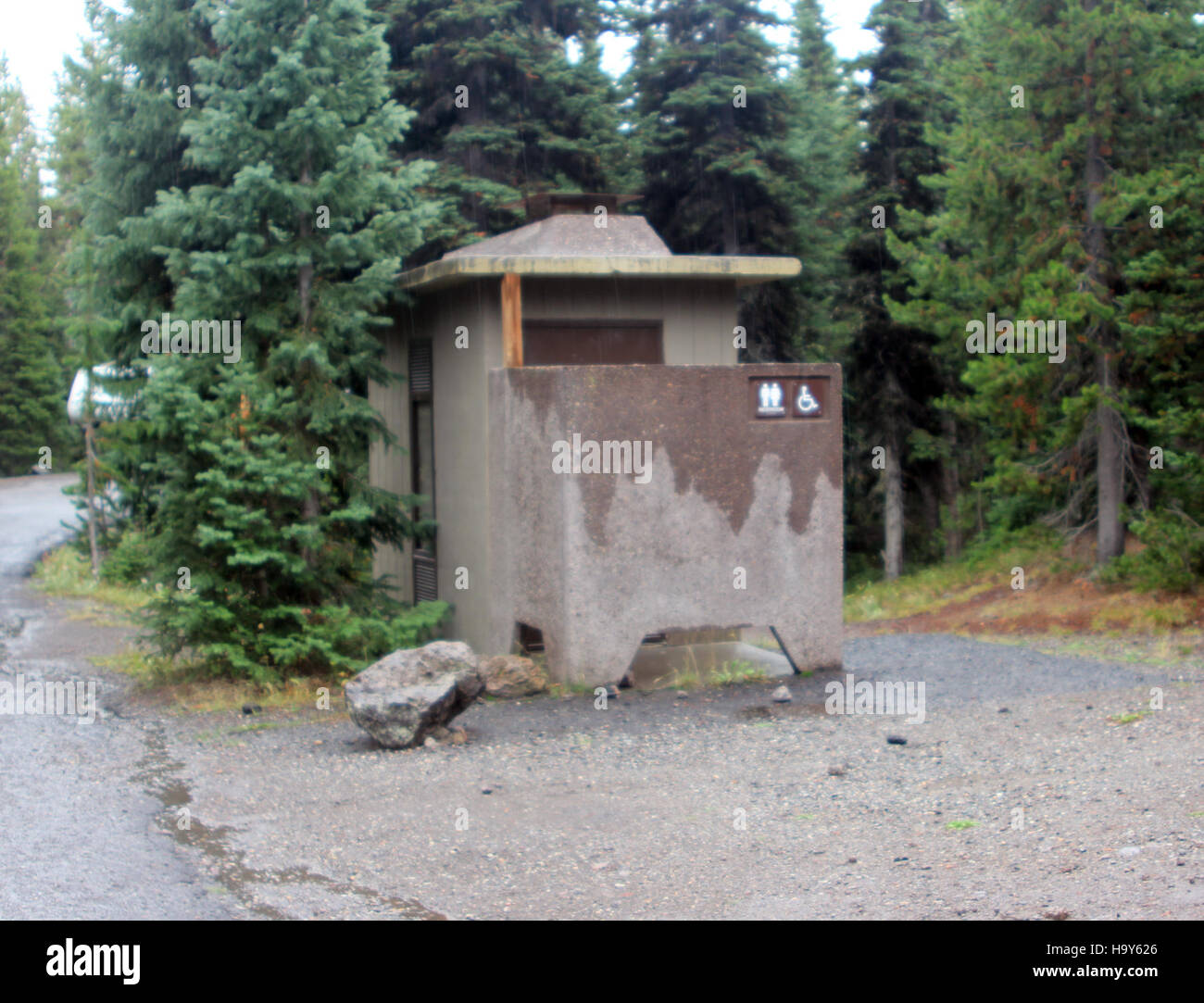 At Yellowstone National Park, the Lewis Lake Campground features ...