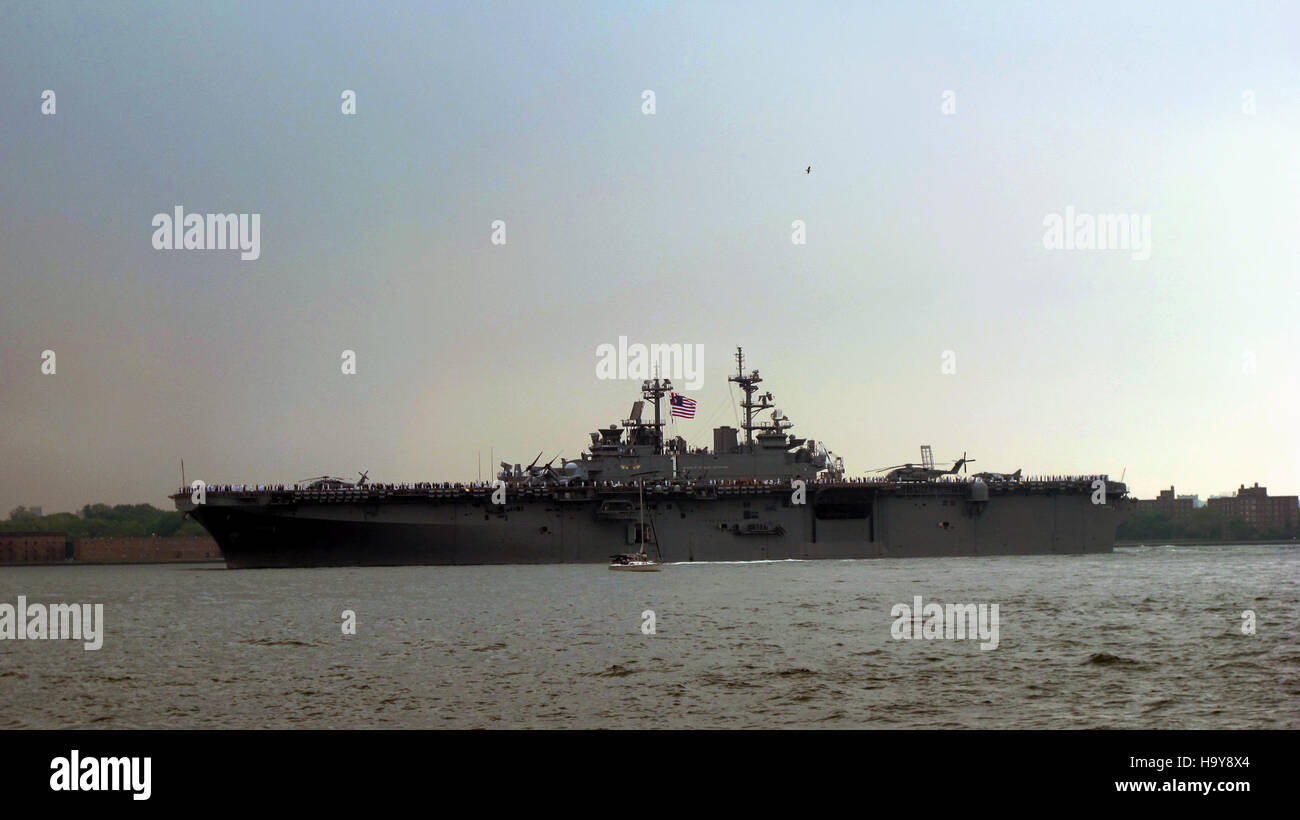 ellisislandnps 7274561462 USS Wasp (LHD-1 Stock Photo - Alamy