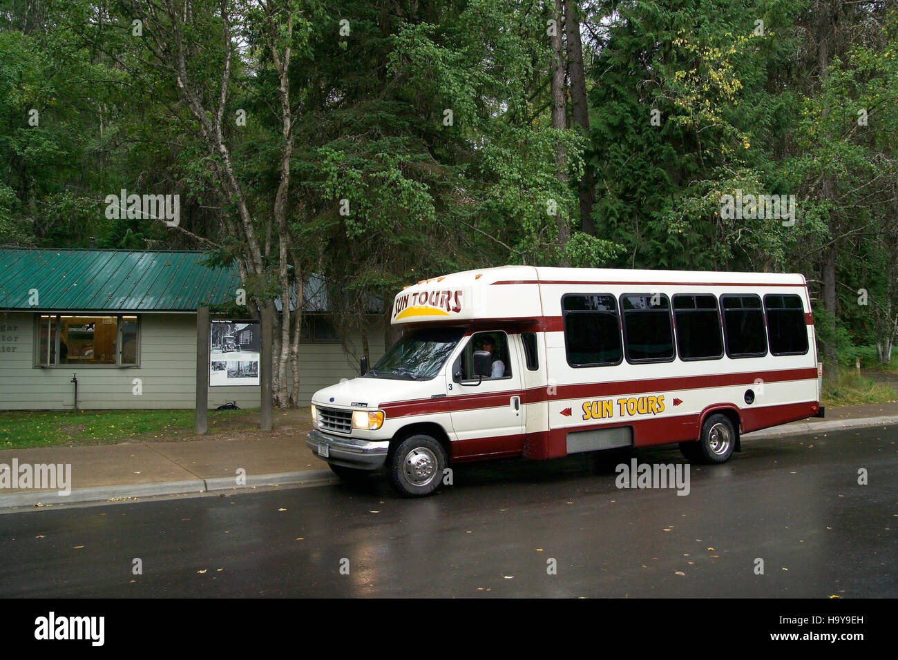 Sun Tours offers guided bus tours through Glacier National Park ...