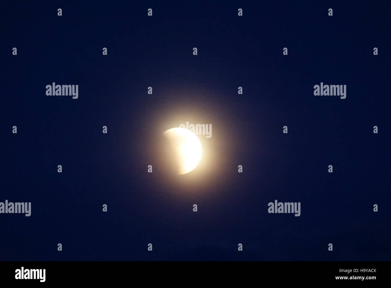 Lunar eclipse totality on hi-res stock photography and images - Alamy