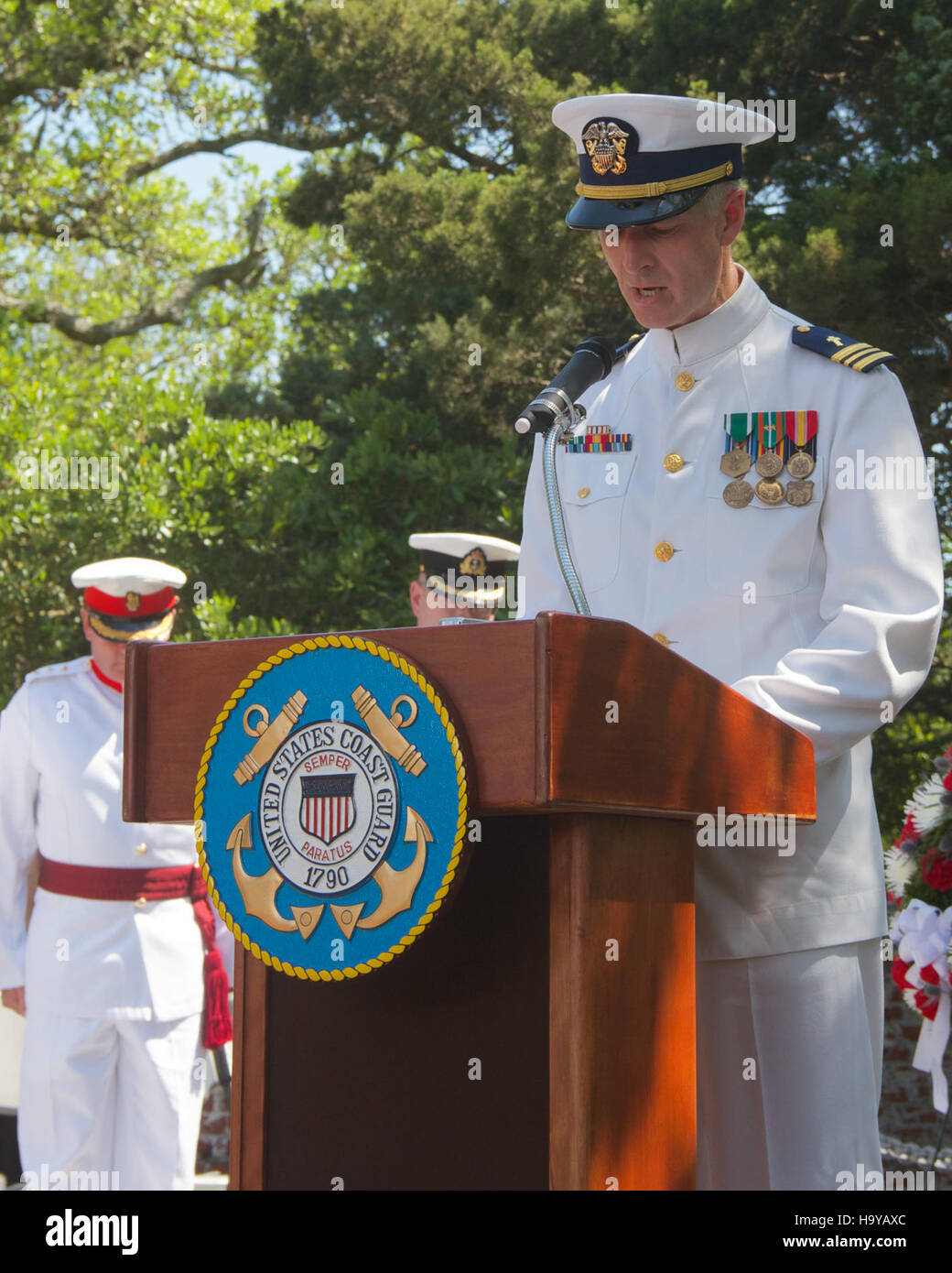 Us navy lieutenant commander hi-res stock photography and images - Alamy