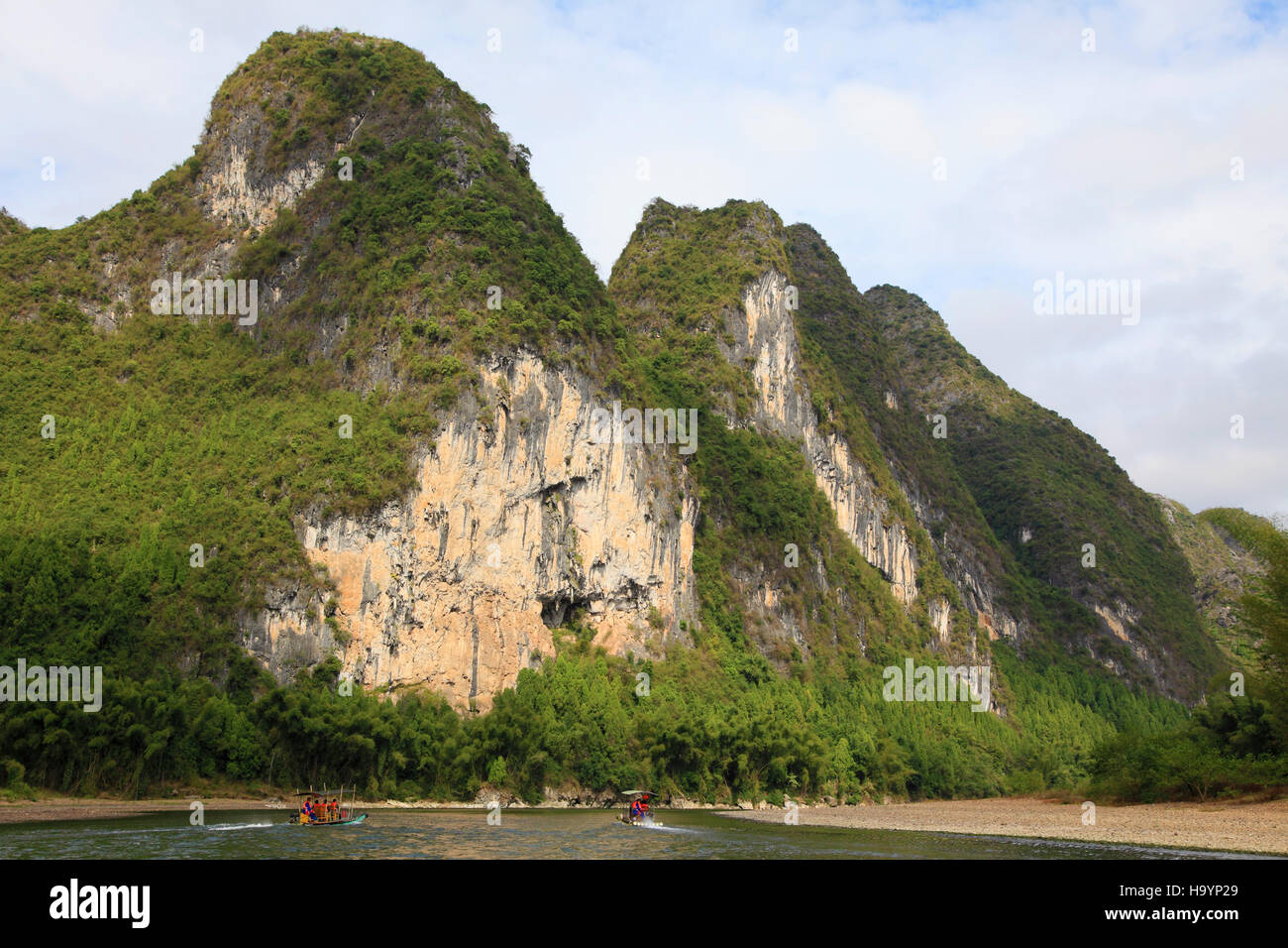 China, Guangxi, Xingping, Li River, karst landscape, limestone hills ...