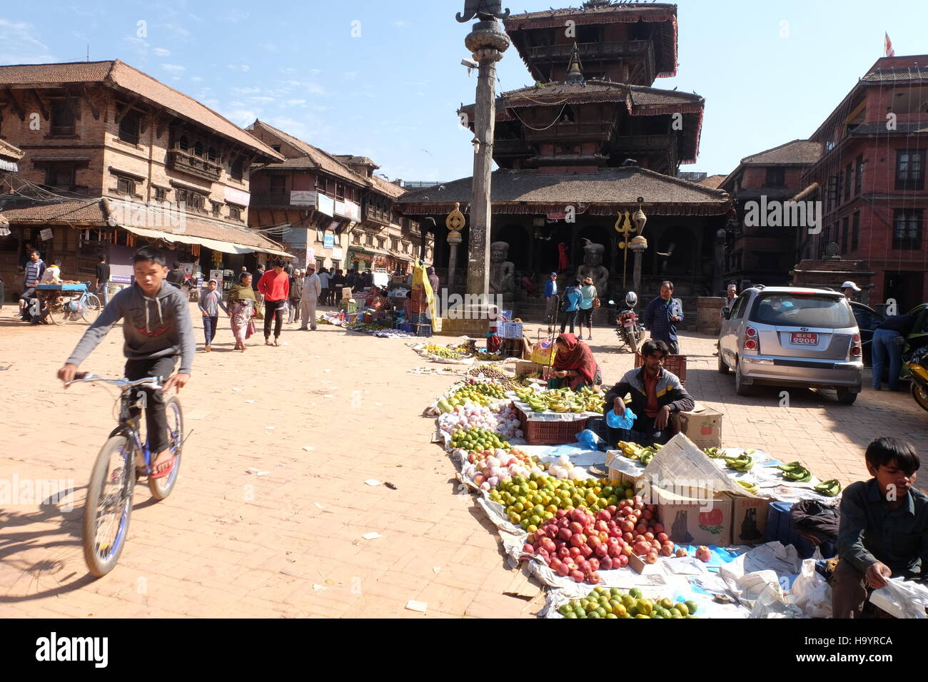 city life in Bhaktapur, Nepal Stock Photo - Alamy
