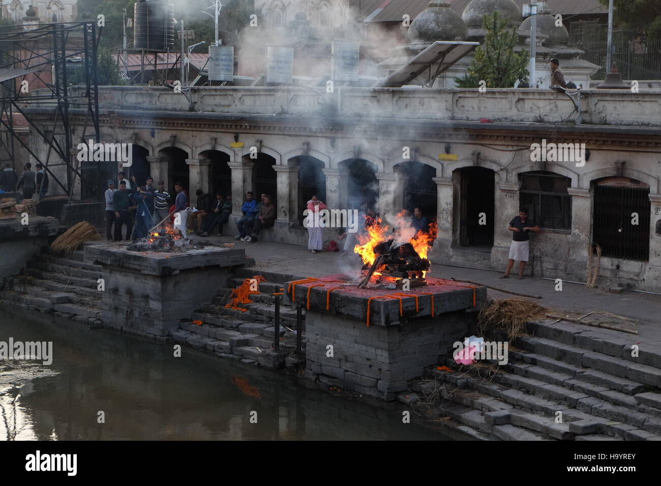 a common open air cremation in kathmandu, nepal Stock Photo - Alamy