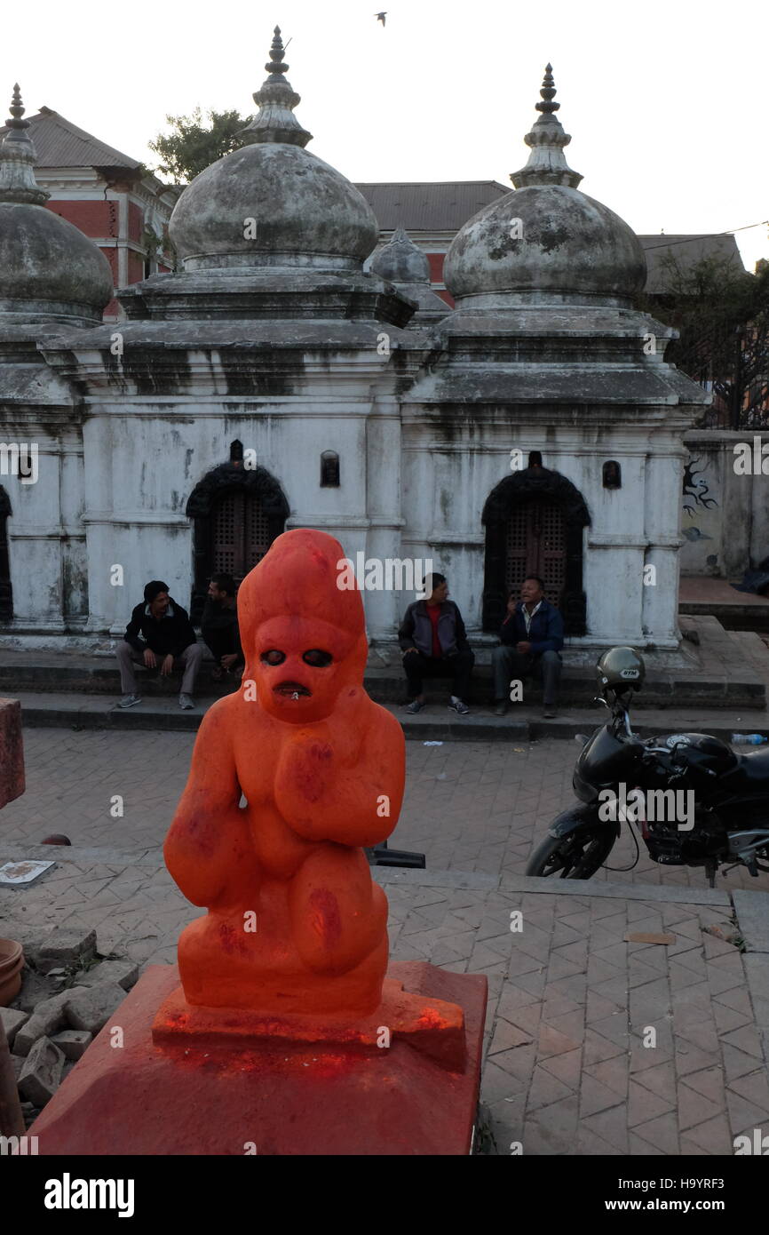 a common open air cremation in kathmandu, nepal Stock Photo - Alamy