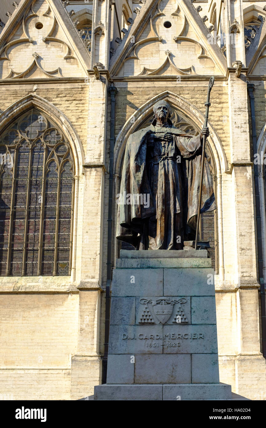 Brussels belgium statue cardinal mercier hi-res stock photography and ...