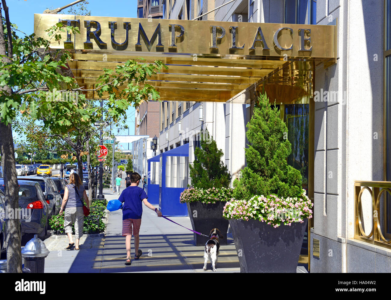 luxury Trump Place apartments in Manhattan Stock Photo - Alamy