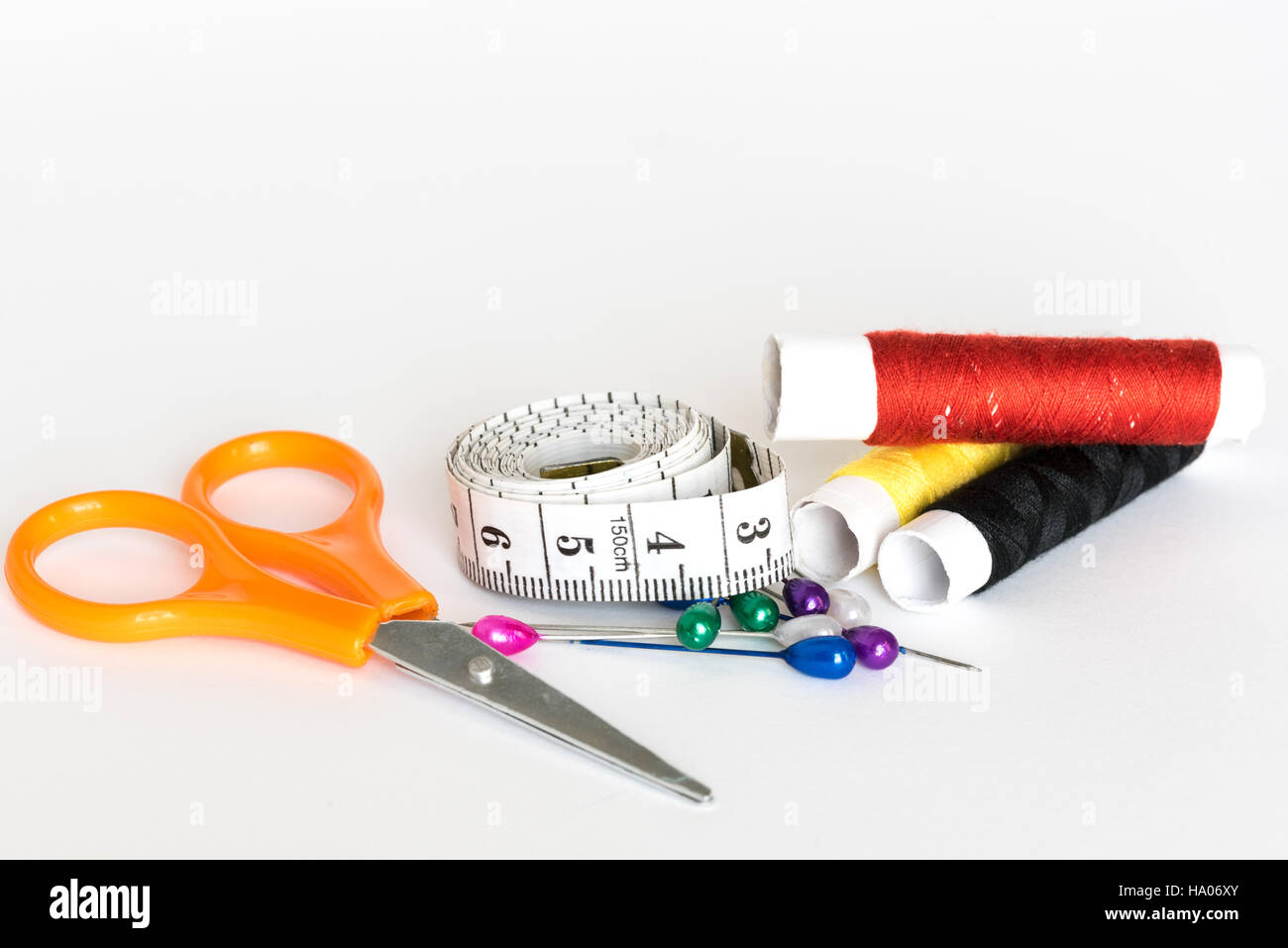 Needle cotton sew sewing hi-res stock photography and images - Alamy