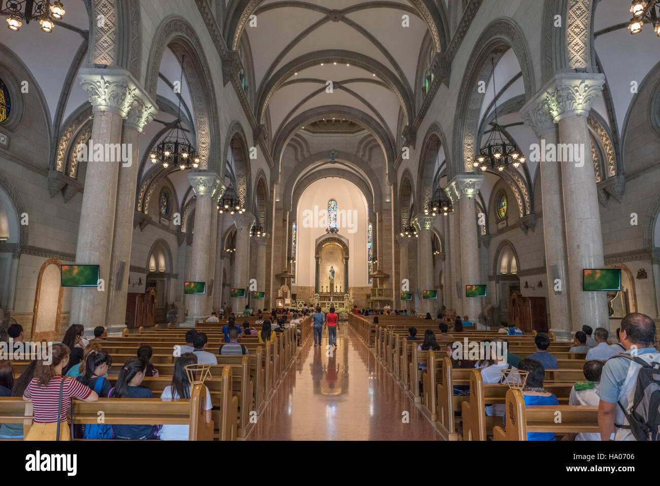 Manila Cathedral in Plaza de Roma, Intramuros, Manila, Philippines Stock Photo - Alamy