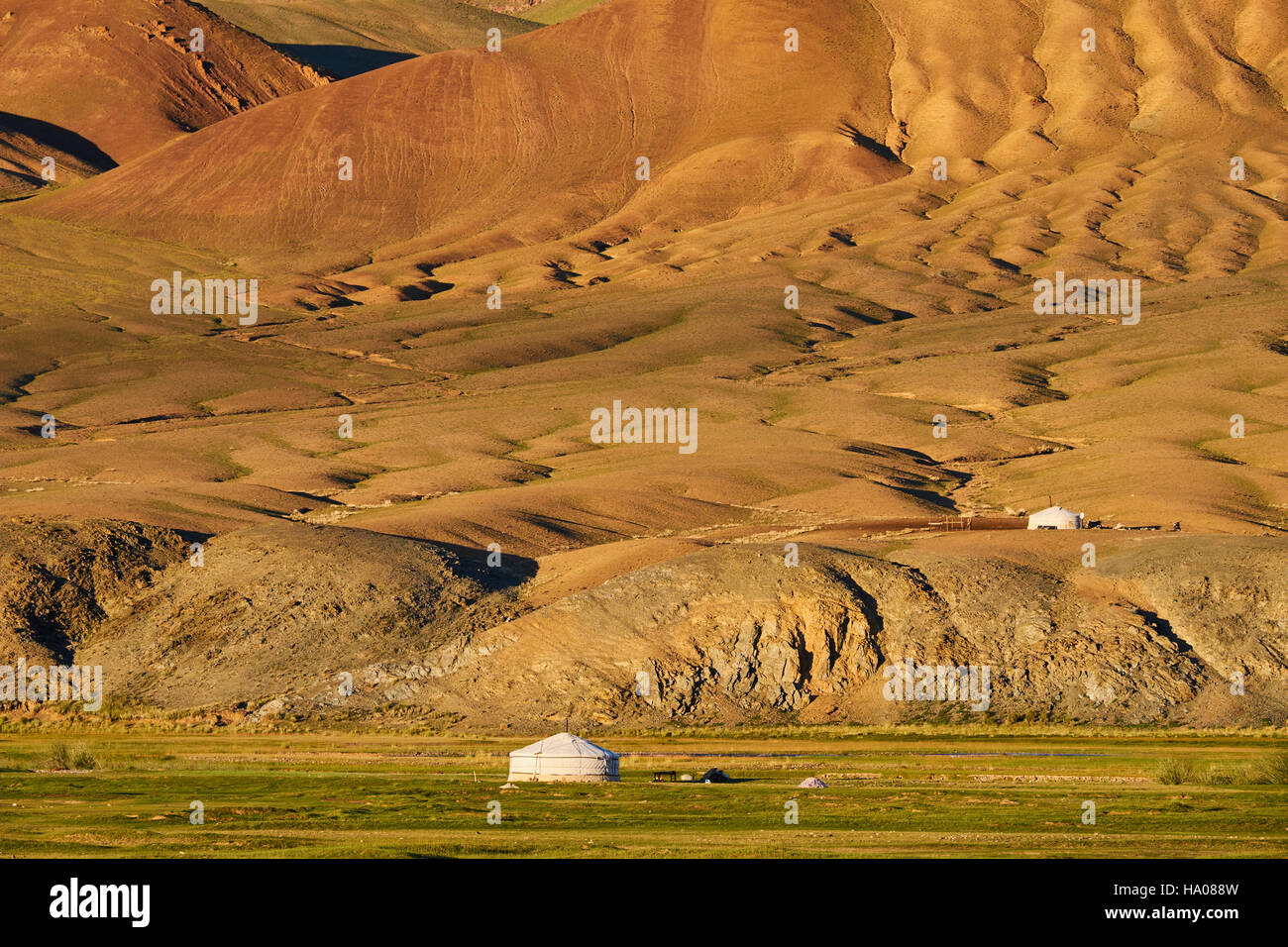 Mongolia, Bayan-Ulgii province, western Mongolia, the colored mountains ...