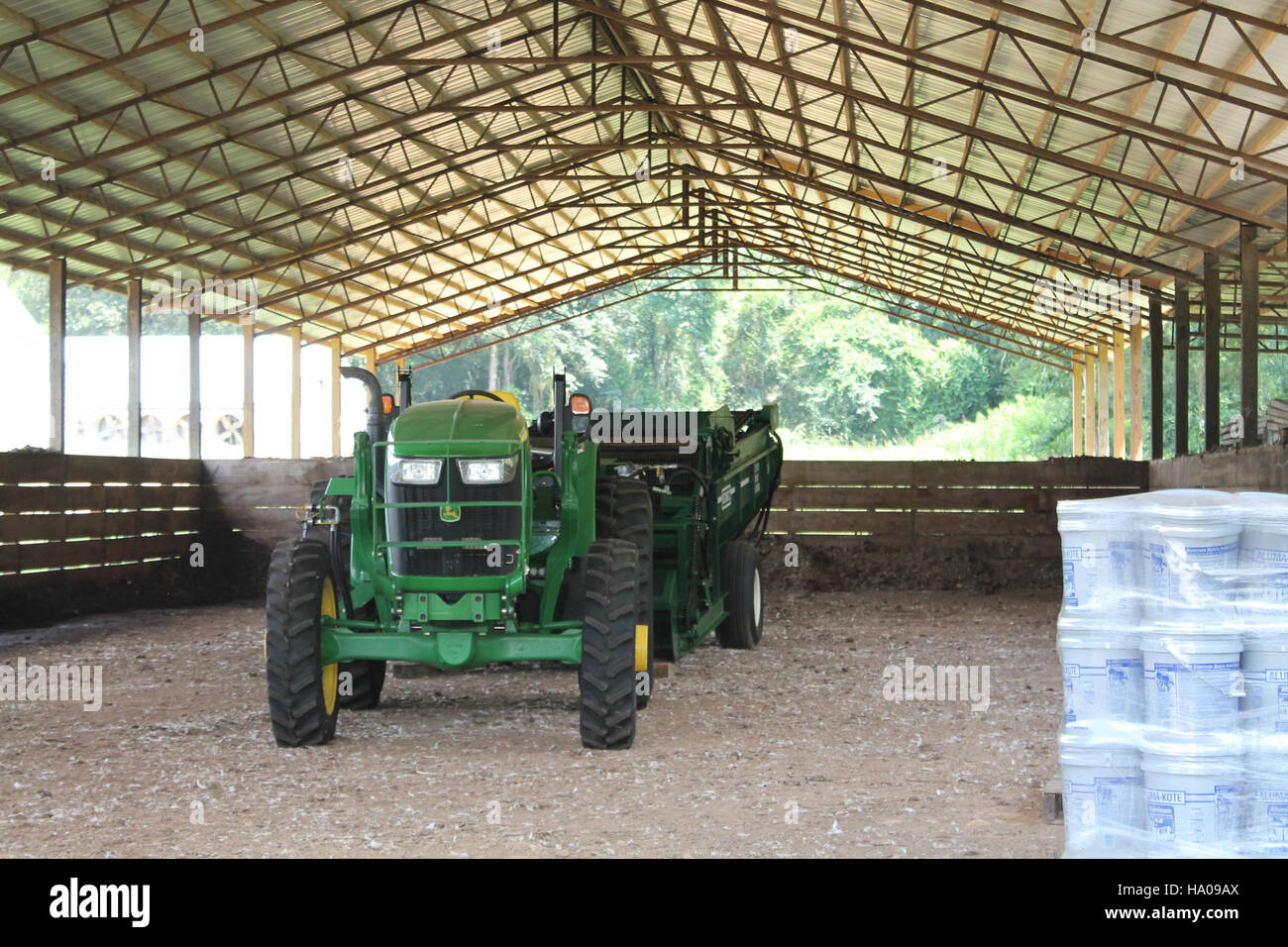 Storage facilities management hi-res stock photography and images - Alamy
