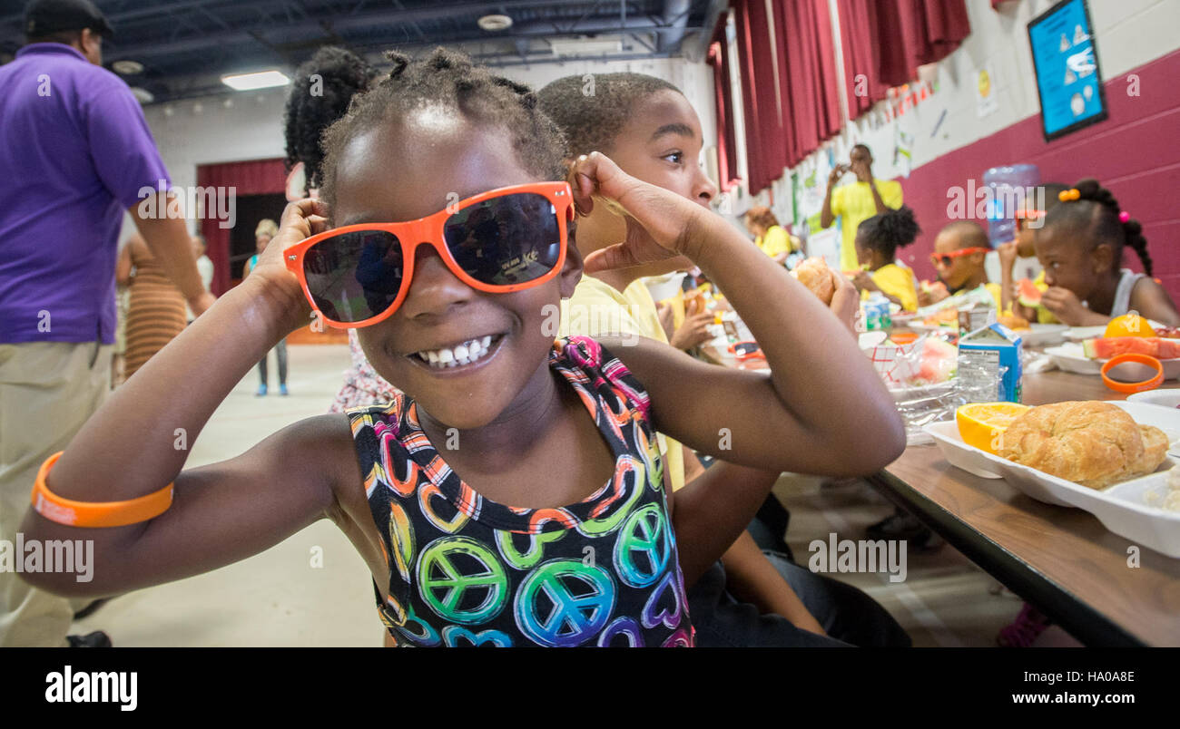 Baltimore poverty hi-res stock photography and images - Alamy