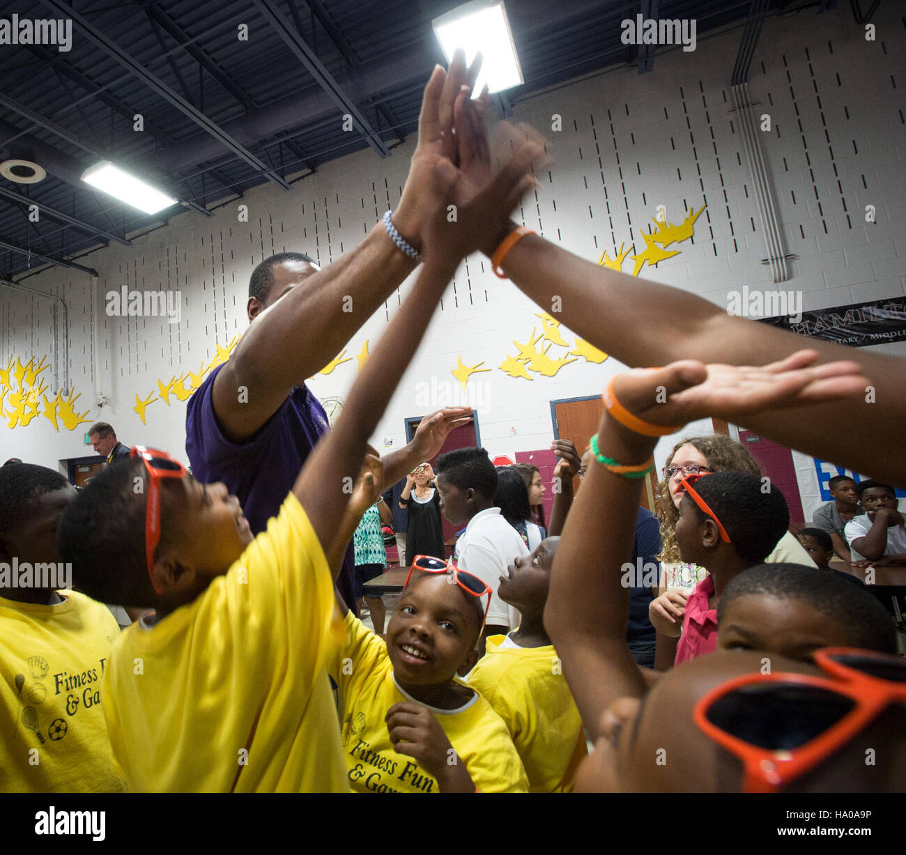 Baltimore elementary middle school hi-res stock photography and images ...