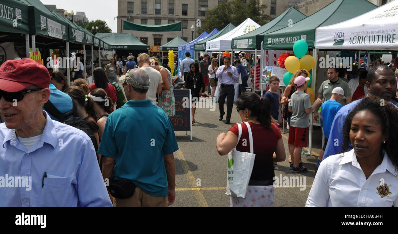 The 2014 Farmers Market celebration highlighted local produce and ...