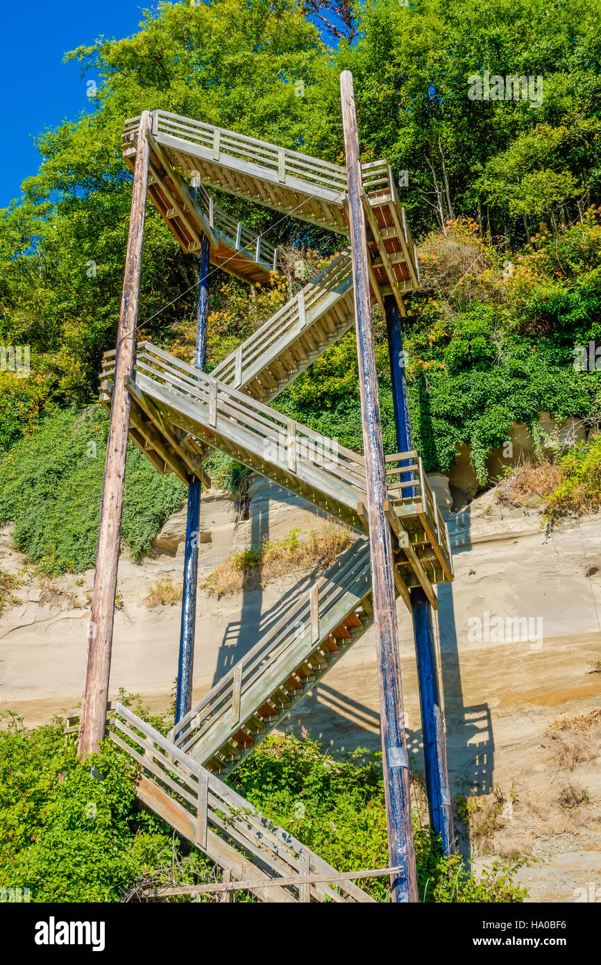 Stairs rise up next to a hill at Saltwater State Park. HDR image Stock ...