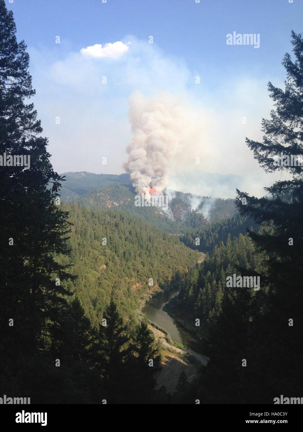 Happy camp complex fire hi-res stock photography and images - Alamy