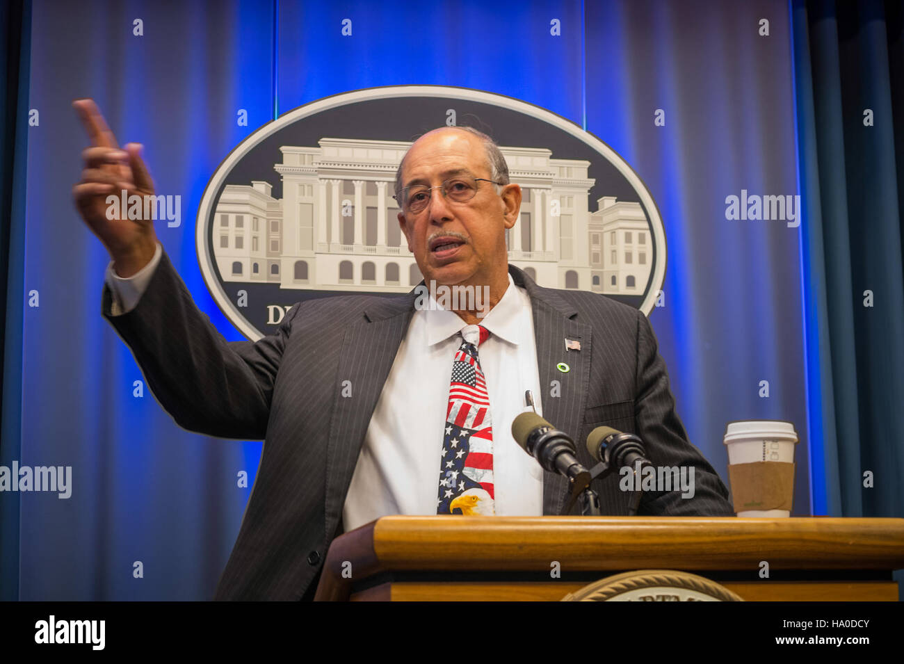 Lt general russel honore hi-res stock photography and images - Alamy