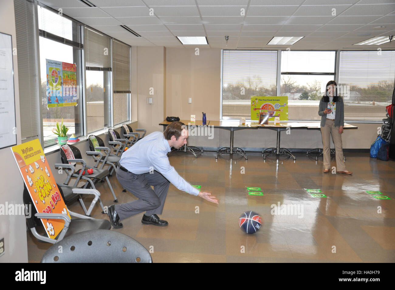 Food pyramid balanced diet hi-res stock photography and images - Alamy