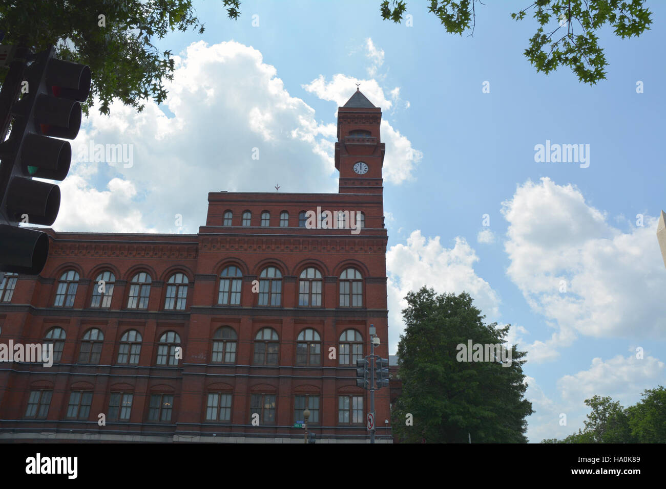 Outdoor clock installation hi-res stock photography and images - Alamy