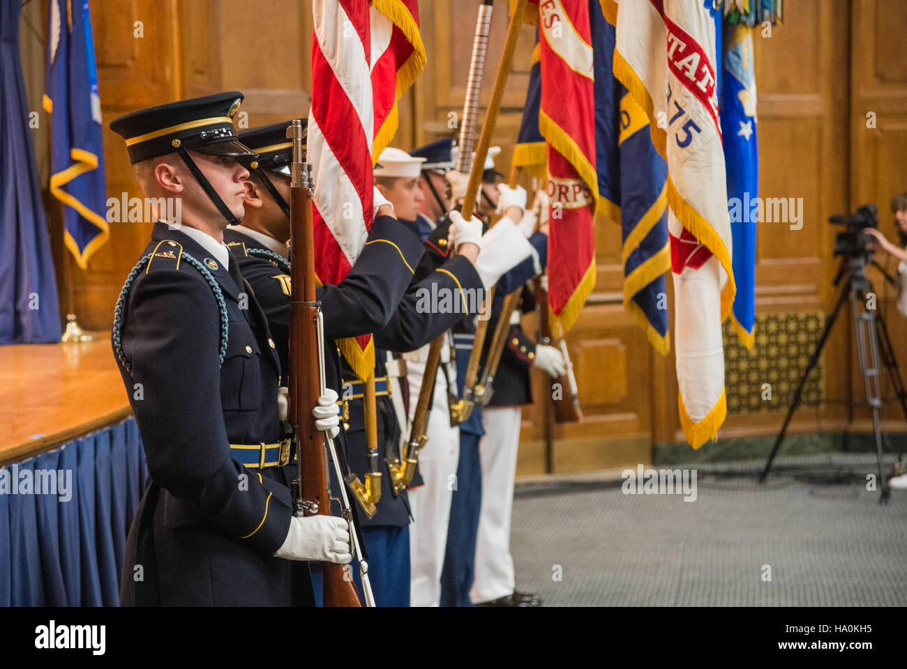 Joint services color guard hi-res stock photography and images - Alamy