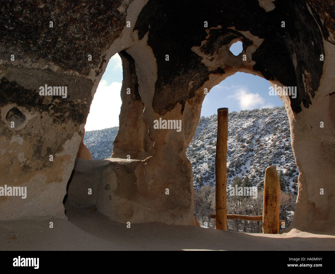 Cavate High Resolution Stock Photography and Images - Alamy