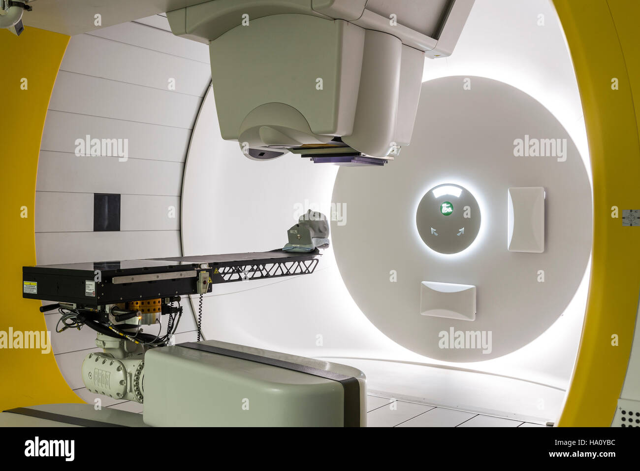 Laboratory equipment cyclotron hi-res stock photography and images - Alamy