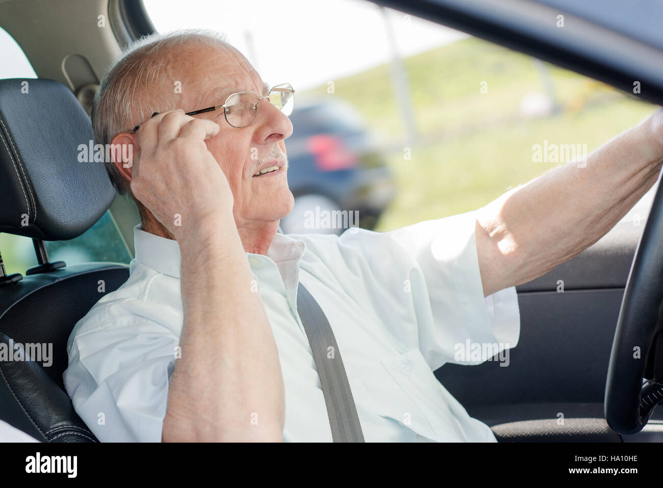 Elderly driver hi-res stock photography and images - Alamy