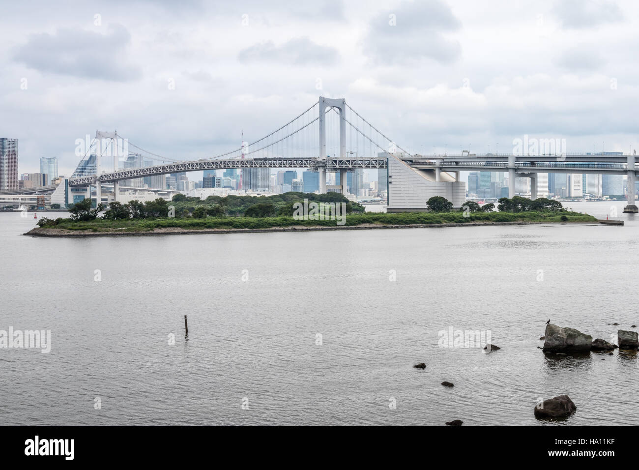 Rainbow bridge in Odaiba, Tokyo Stock Photo - Alamy