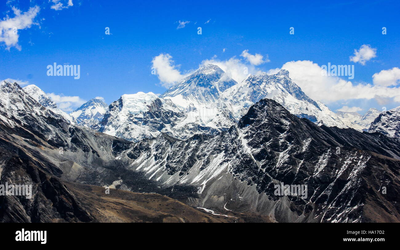 Climbing mount everest highest mountain hi-res stock photography and ...