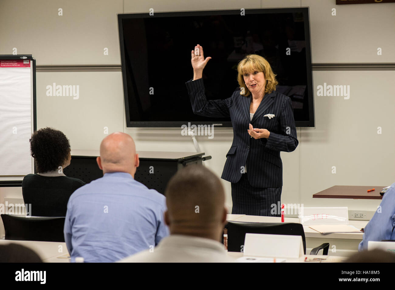 Agriculture Deputy Secretary Dr. Susan Kelly and Arcadia Food Executive ...