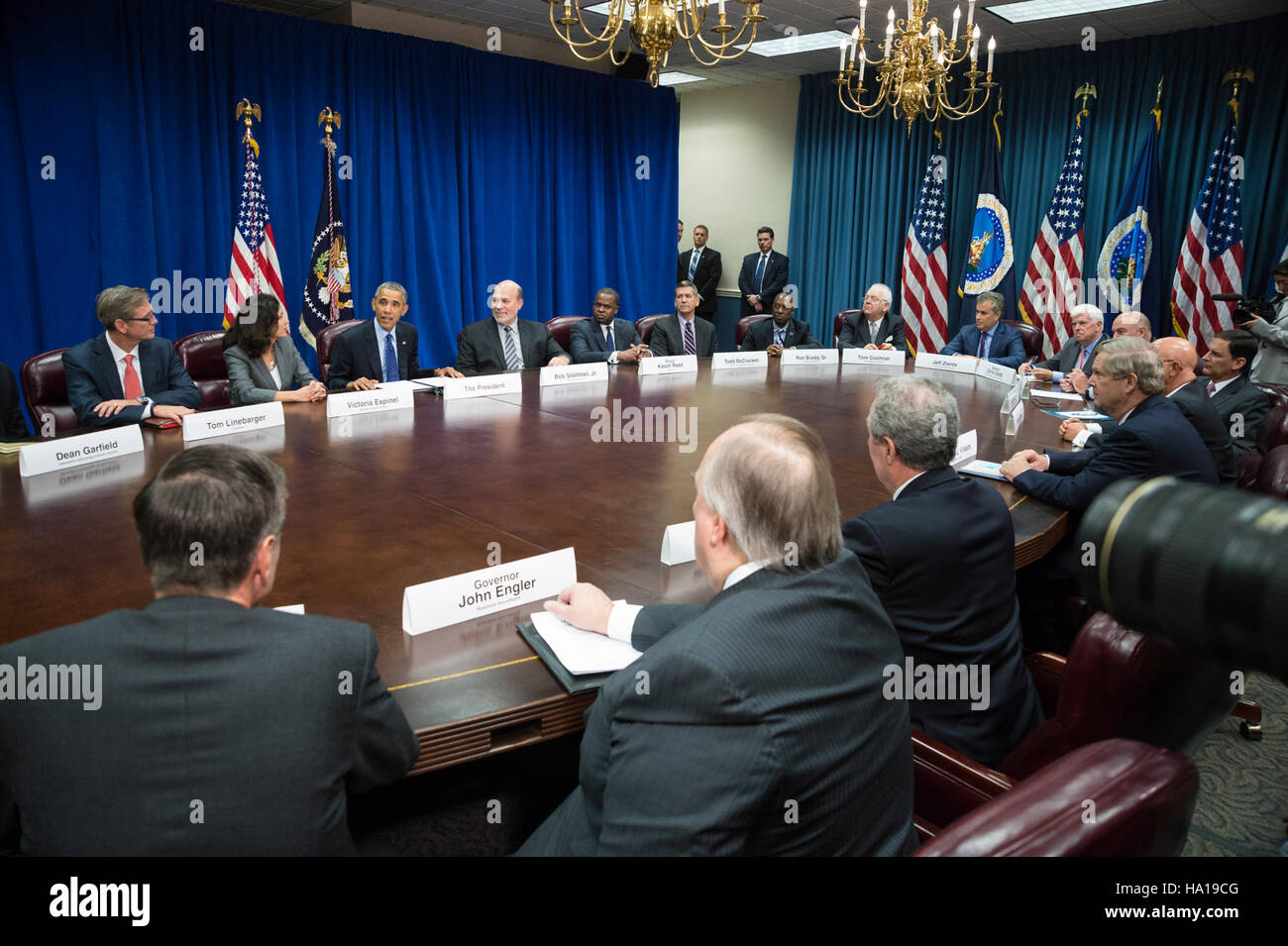 Secretary Tom Vilsack attends a meeting with President Barack Obama ...