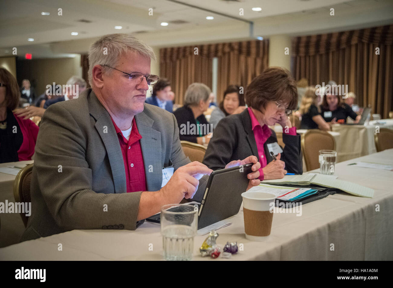 Procurement hi-res stock photography and images - Alamy