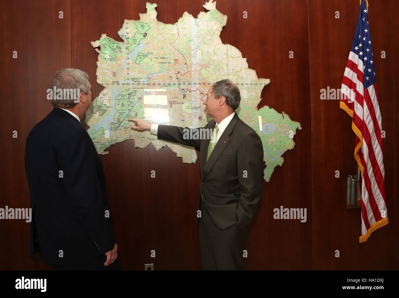 Tom Vilsack, U.S. Secretary of Agriculture, participated in a meeting ...