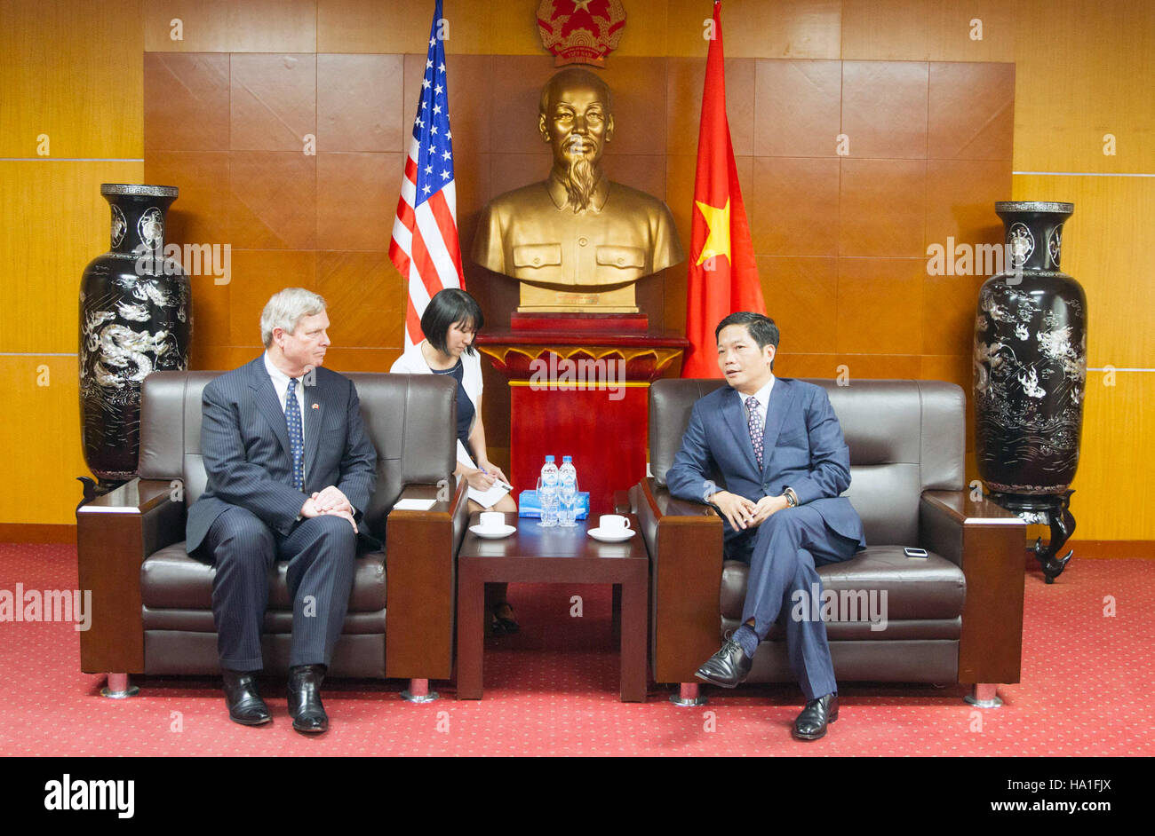USDA Secretary Tom Vilsack visited Vietnam to discuss agriculture and ...