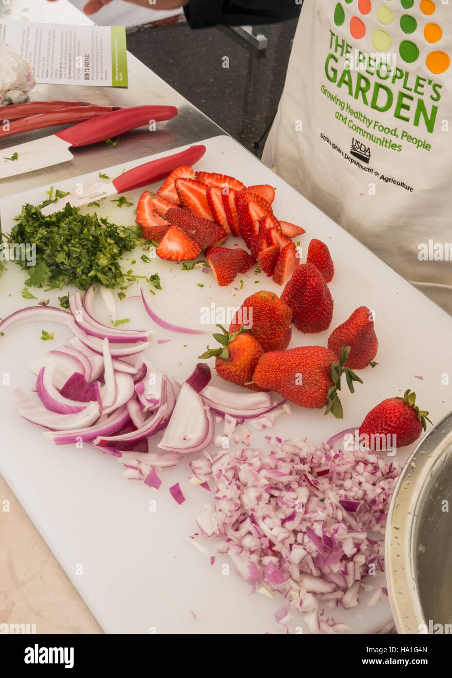 The 5 Ingredient Salsa, highlighted at the USDA Farmers Market, is part ...