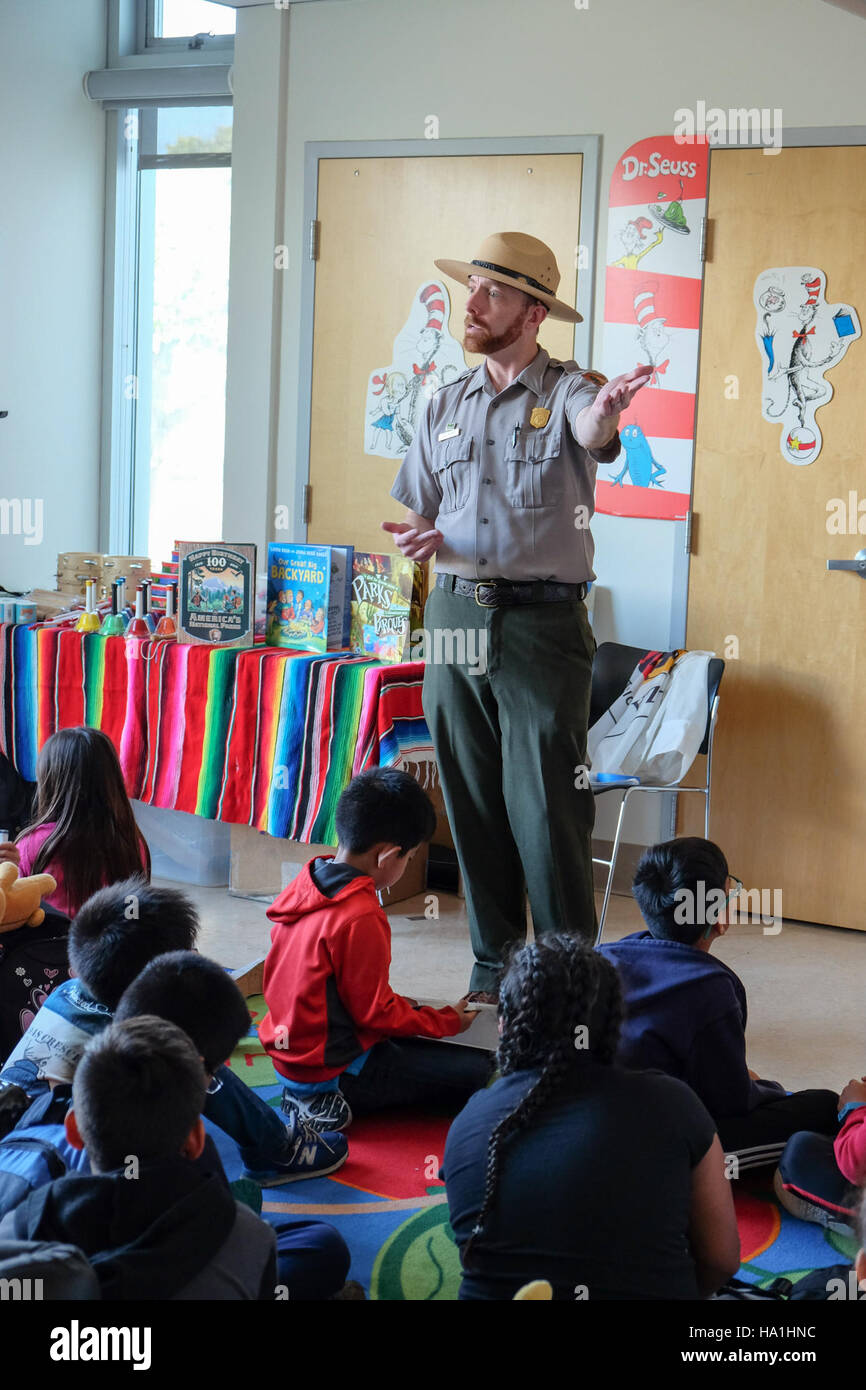 San francisco library park branch hi-res stock photography and images ...