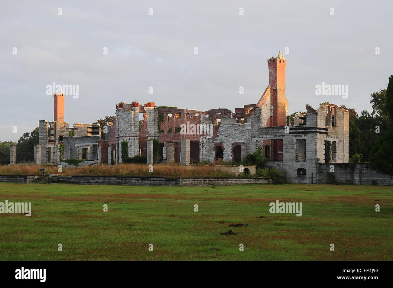 Dungeness Ruins, located in the Cumberland Island National Seashore ...