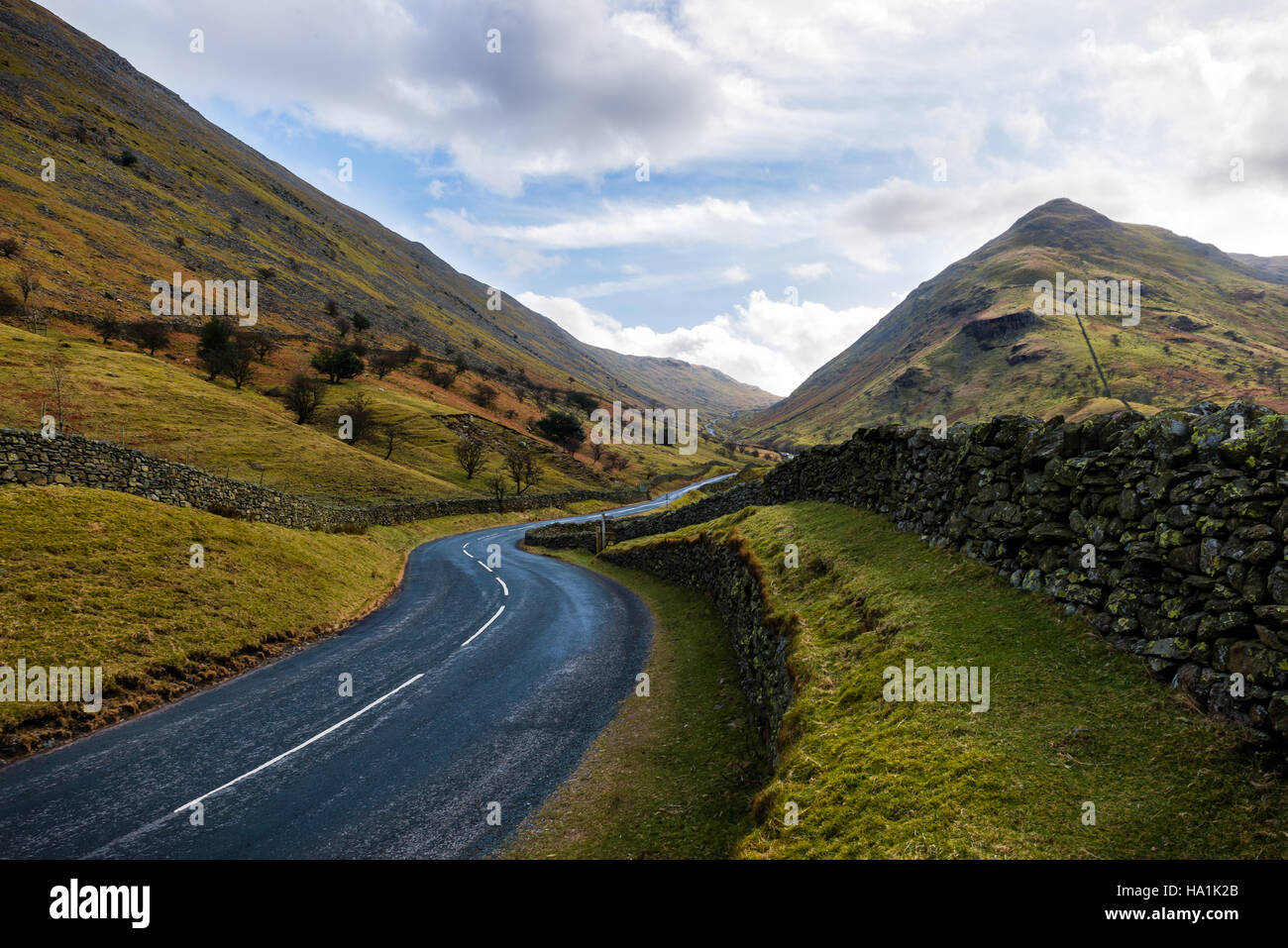 Clouds winding hi-res stock photography and images - Alamy