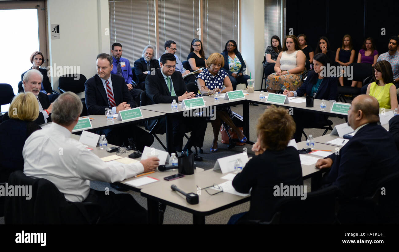 U.S. Secretary of Agriculture Tom Vilsack and Senator Claire McCaskill ...
