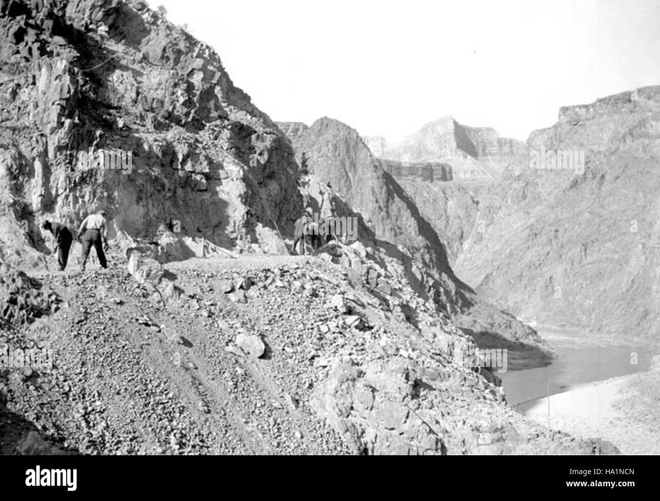 This historic image showcases the construction of the Grand Canyon's ...